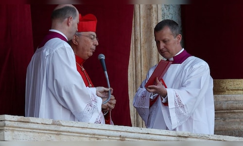 Vatican says Robert Francis Prevost of the US is new pope, has chosen ...