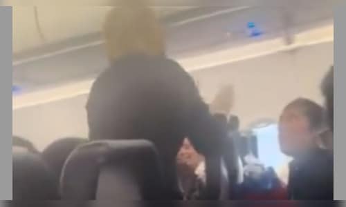 Watch | 3 Indian origin women deplaned for arguing with flight ...