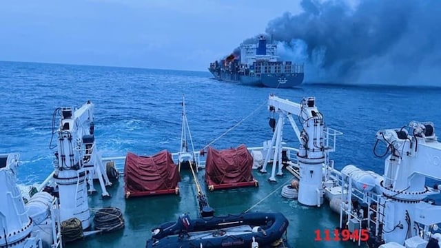 MV Wan Hai 503: Coast Guard, Navy tow burning container vessel away ...