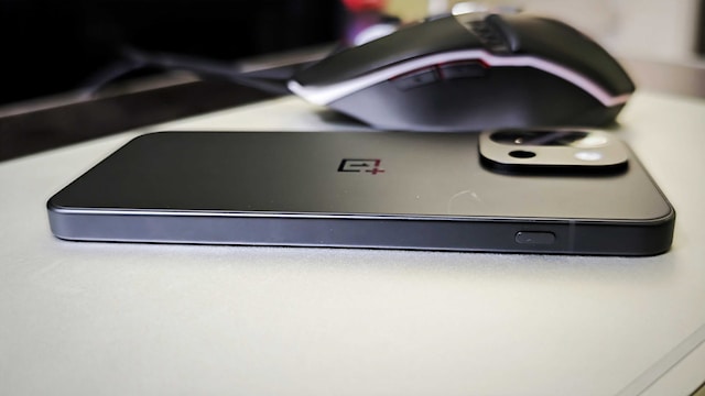 Unboxing | Here's your first look at the OnePlus 13s - CNBC TV18