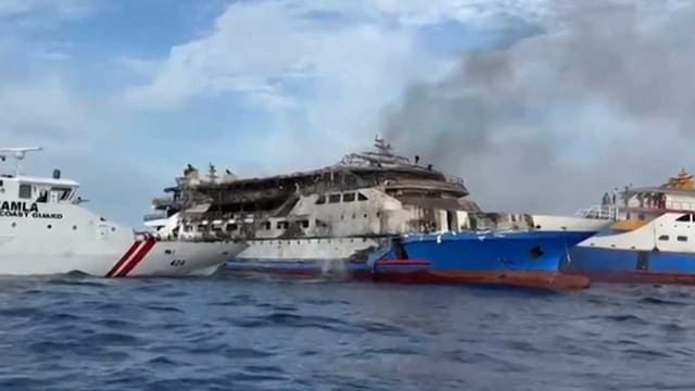 568 people survived after Indonesian passenger ferry caught fire at sea ...