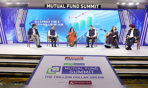 Titans converge to script next chapter in India’s growth at Moneycontrol Mutual Fund Summit 2025 ...
