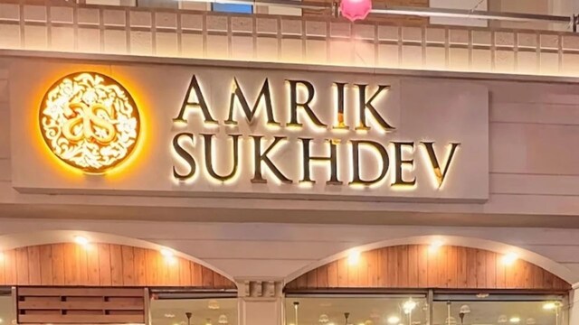 Amrik Sukhdev - A truck dhaba turned top restaurant earning crores per ...