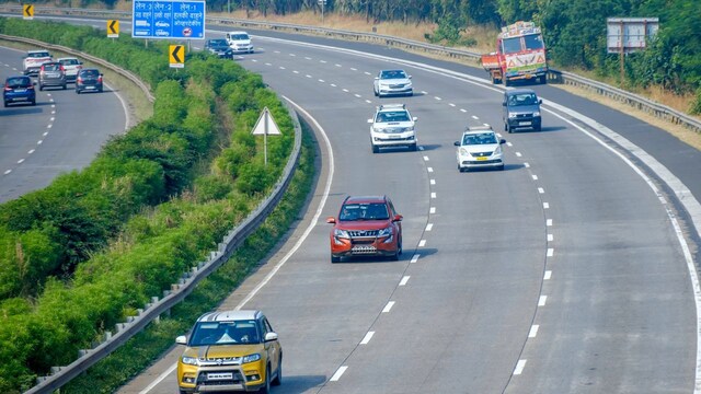 Mumbai-Pune Expressway issues ₹470 crore in e-challans in one year ...