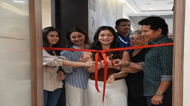 What is Arjun Tendulkar’s fiance Saaniya Chandhok net worth - CNBC TV18