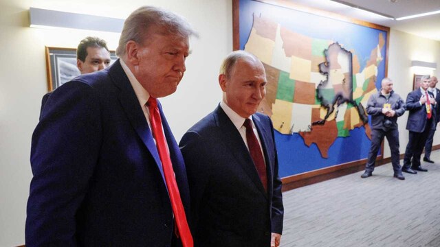 Putin sees 'light at end of the tunnel' in Russia-US ties, cooperation ...