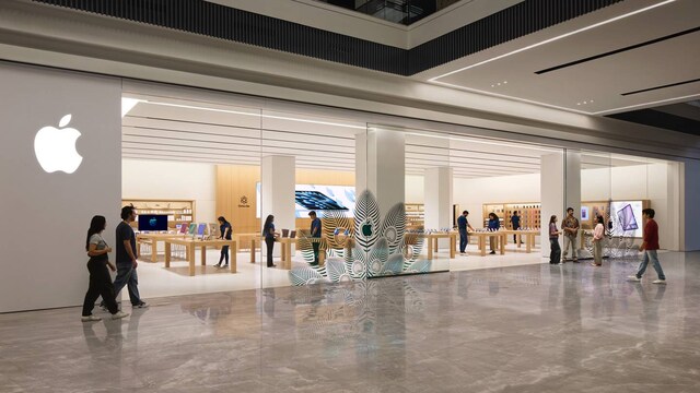 Apple opens new store at New Koregaon Park Store in Pune and Hebbal in ...