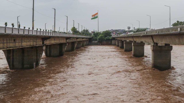 Weather update: Heavy rain alert in Sikkim, Bihar, and Jharkhand; Delhi ...