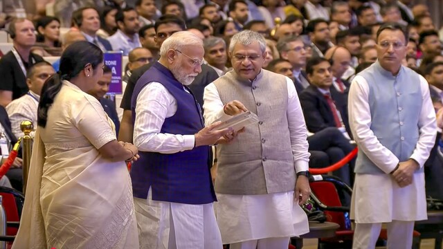 Semicon India 2025: Global chip leaders join PM Modi, Vaishnaw for ...