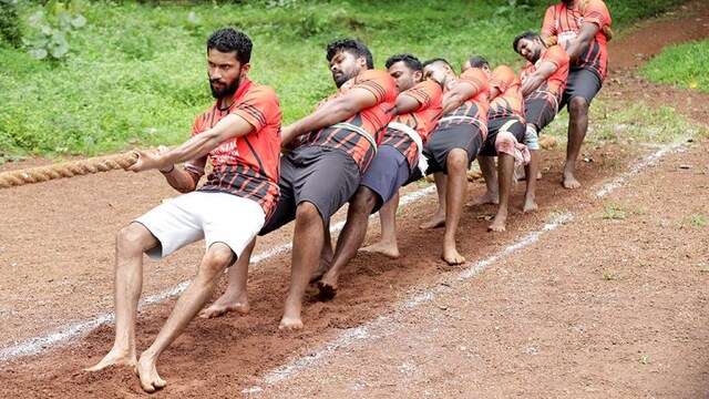 Traditional Onam Games (Onakalikal): From Tug of War to Pulikali - CNBC ...