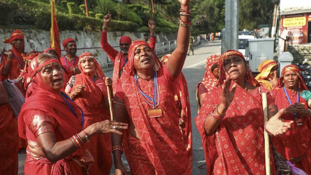 Vaishno Devi Yatra resumes on PM Modi's 75 birthday: Pilgrims queue up ...