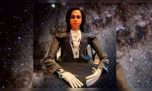 ISRO's AI-powered robot Vyommitra joins Gaganyaan crew capsule; here's ...