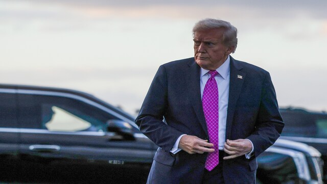 Donald Trump to hit Colombia with tariffs, calls Petro ‘drug leader ...