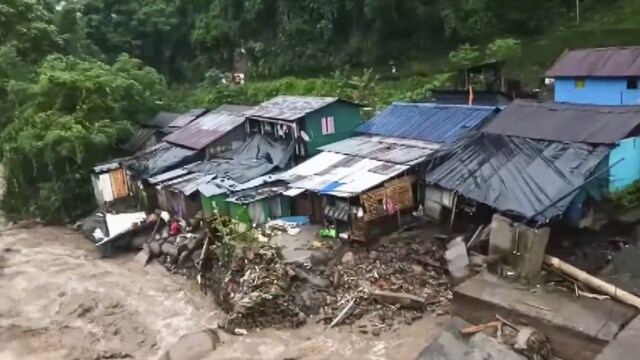 Darjeeling landslides: Roads blocked, hundreds stranded – take a look ...
