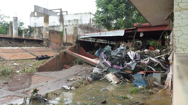 Mexico Floods: See the aftermath of heavy rains sweep away cars ...