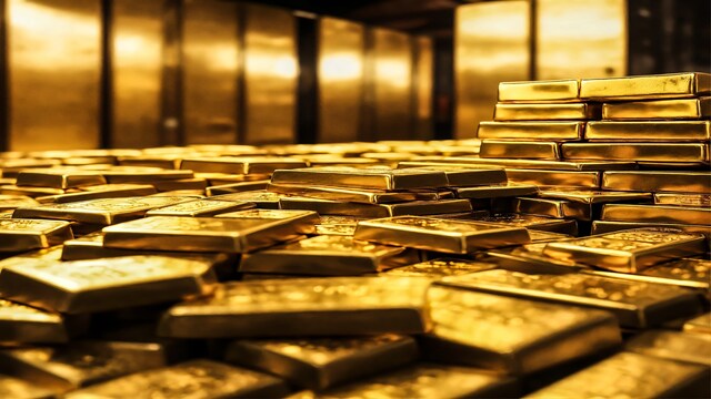 Gold prices dip — but is this correction or a shift in the safe-haven ...