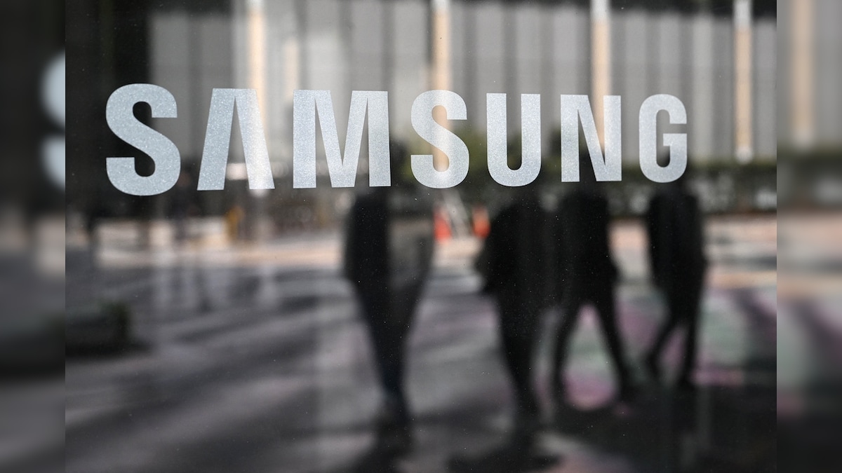 Samsung showcases glasses-free 3D display, pushes AI-led smart retail ...