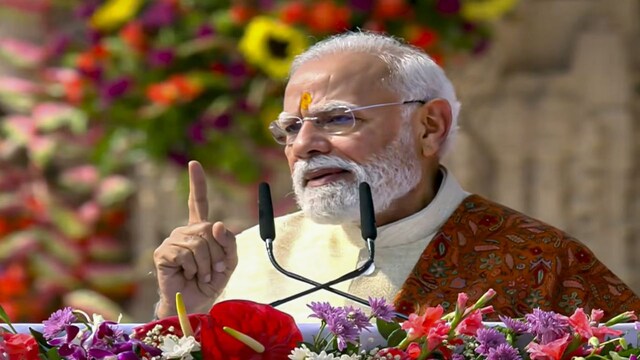 In Pics | PM Modi hoists saffron flag at Ayodhya Ram Temple, says 500 ...