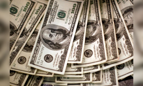 US Dollar under pressure as Japanese Yen extends gains - CNBC TV18