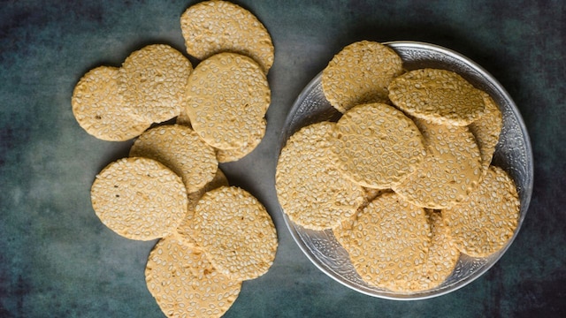 Lohri special dishes: From rewari to makki di roti – traditional foods ...