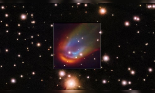 Astronomers spot white dwarf star creating a colorful shockwave - CNBC TV18