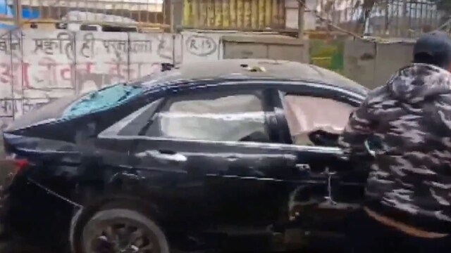 Speeding car mows down delivery boy in Delhi, accused arrested - CNBC TV18