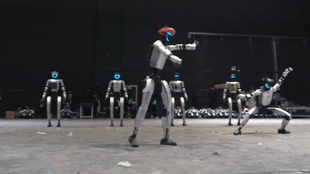 Kung Fu robots perform at China’s Lunar New Year Gala - Watch viral ...