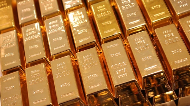 Russia starts selling gold reserves for first time in 25 years to plug ...