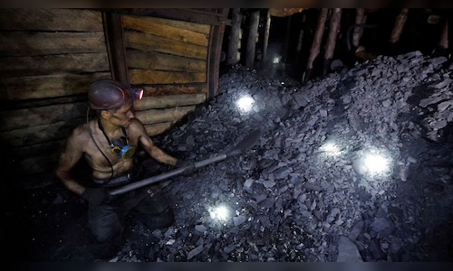 Govt publishes rules for setting up of coal exchanges - CNBC TV18
