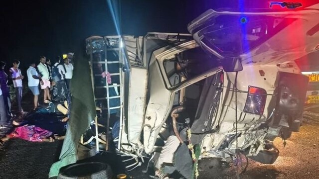 Andhra road accident: 8 dead, 13 injured after car and truck collide in ...