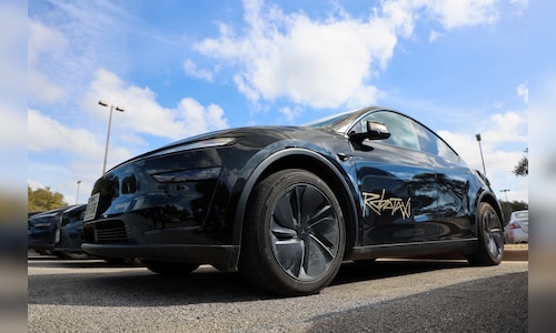 Tesla begins urgent China hiring for Autopilot rollout amid Xiaomi and ...