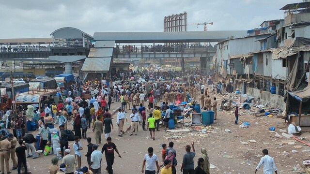 Western Railway starts Garib Nagar demolition drive in Mumbai's Bandra ...