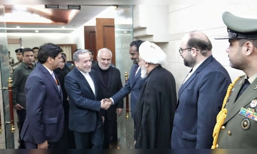 Iran foreign minister Araghchi arrives in Delhi for BRICS meeting ...
