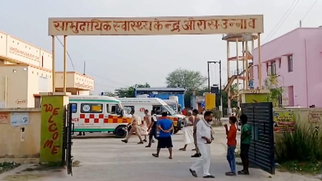 Bus overturns on Lucknow-Agra Expressway in UP's Unnao, six killed ...