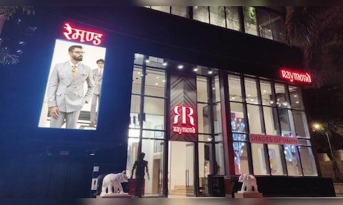 Raymond approves 66.57 lakh warrants issue to raise ₹331 crore via ...