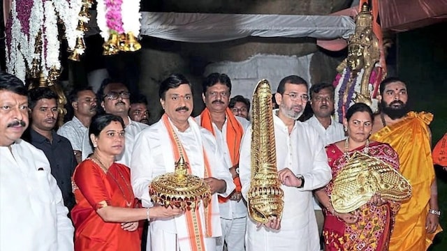 Gilded gimmick? The scandalous Math behind Reddy’s ₹2.5 crore gold gift ...
