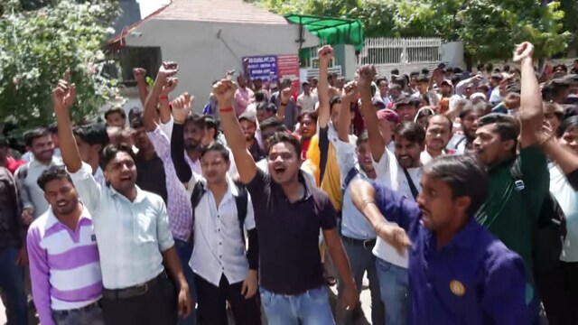 India Minimum Wage Hike Impact: Why low paid workers still struggle ...