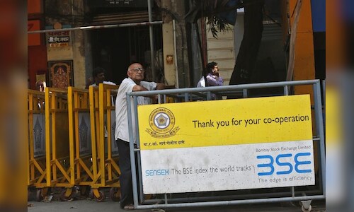 Market ends higher led by HDFC Bank, IT, FMCG shares; Hero Motors jumps ...