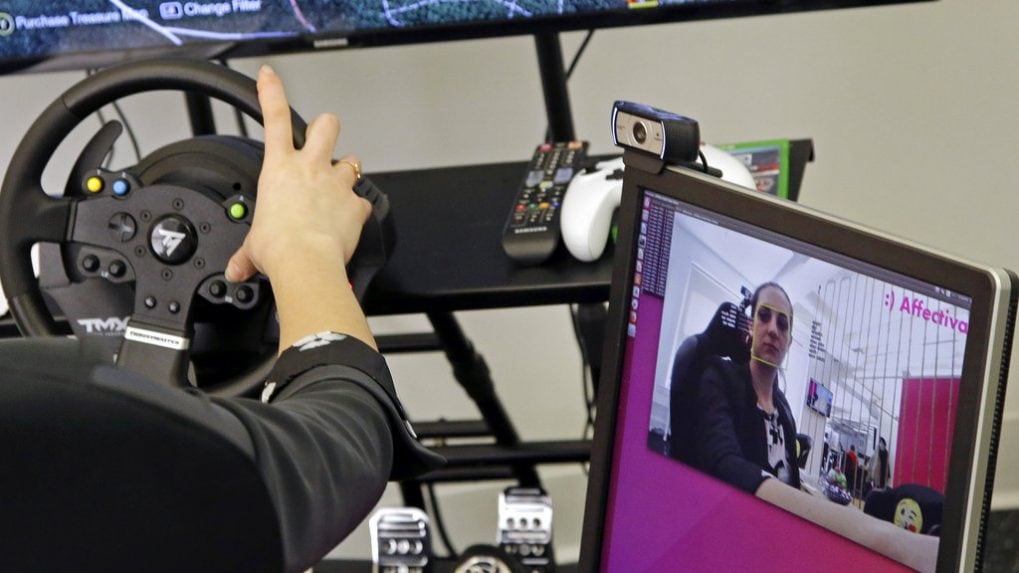 UK to allow watching TV from behind the wheel of a self-driving car