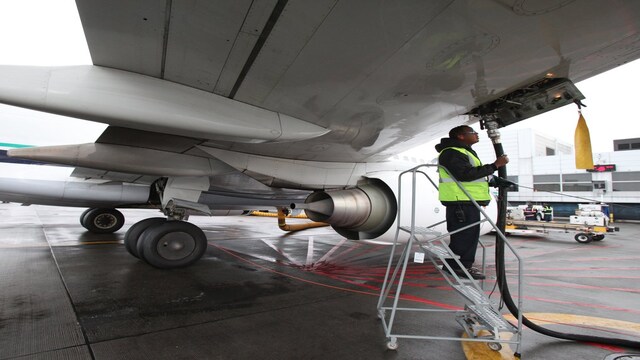 Researchers turn plastic waste into jet fuel - CNBC TV18