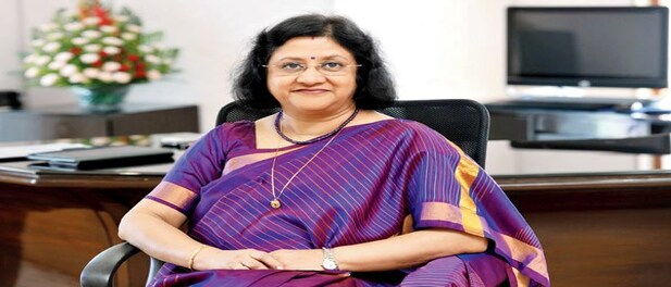 Former Sbi Chairperson Arundhati Bhattacharya To Head Salesforce India ...