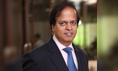 Max Life MD Rajesh Sud quits, to pursue new career options - CNBC TV18