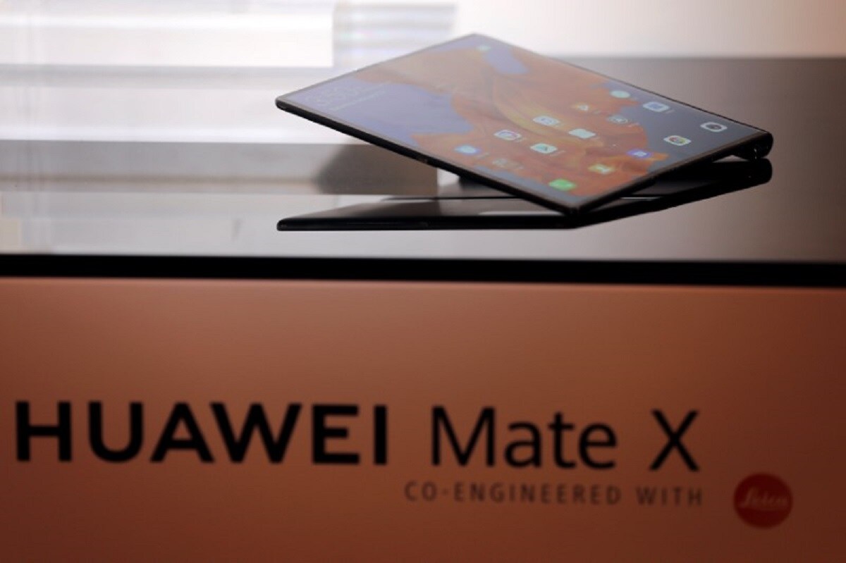 China'S Huawei Unveils 5g Phone With Folding Screen