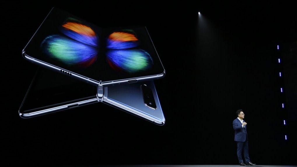 Corning is working on real bendable glass for foldable phones