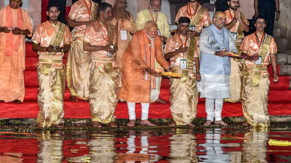 Revival of Ganga Ghat Rituals, Helping Pilgrims: Modi's Kashi ...