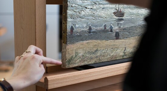 Two stolen paintings of Vincent van Gogh restored - CNBC TV18