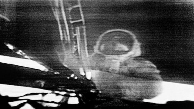 Armstrong's famous "one small step" quote on moon landing, explained ...