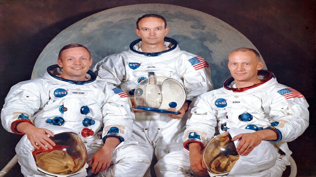 Buzz Aldrins Apollo 11 Jacket Sold For 2 7 Million At Sothebys