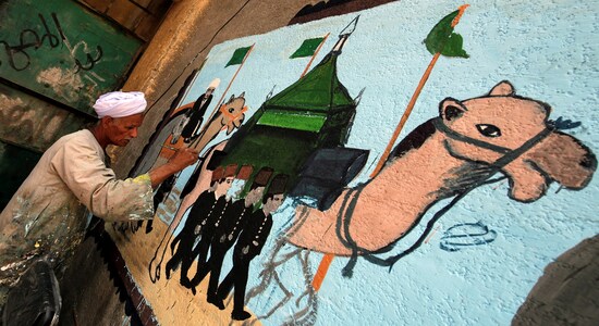 Egyptian Artist Paints Murals On Houses To Celebrate Haj