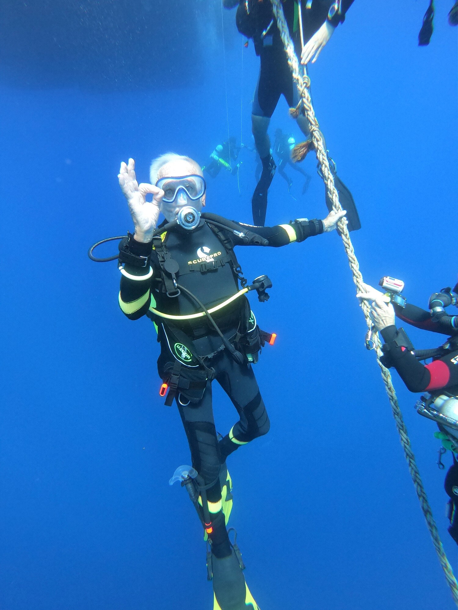 World War Two veteran breaks own scuba diving record at 96 - cnbctv18.com